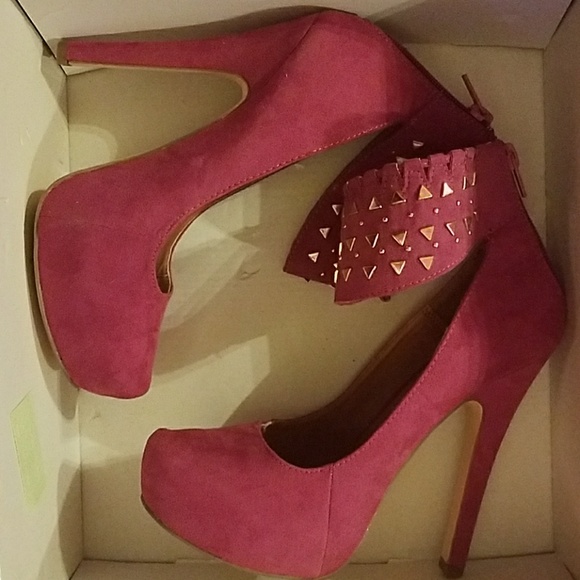 Shoe Dazzle | Shoes | Fuchsia High Heel With Strap | Poshmark